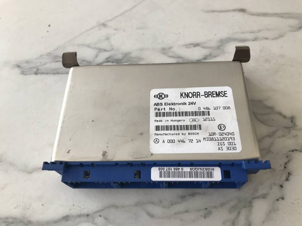 Mercedes-Benz ABS control unit - MANUKAS